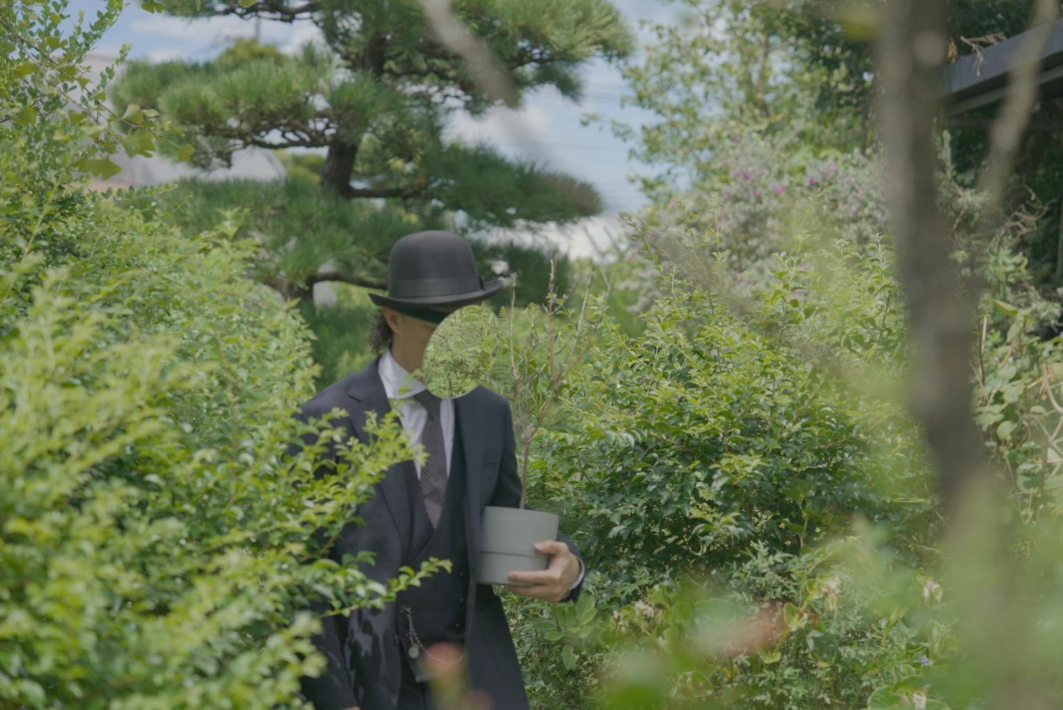 陈奕迅新歌《空城记》MV花絮首曝光 Eason演唱会畅聊幕后故事 - 360娱乐，你开心就好