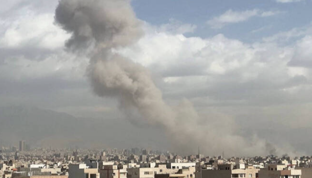 伊朗发动第10波攻势